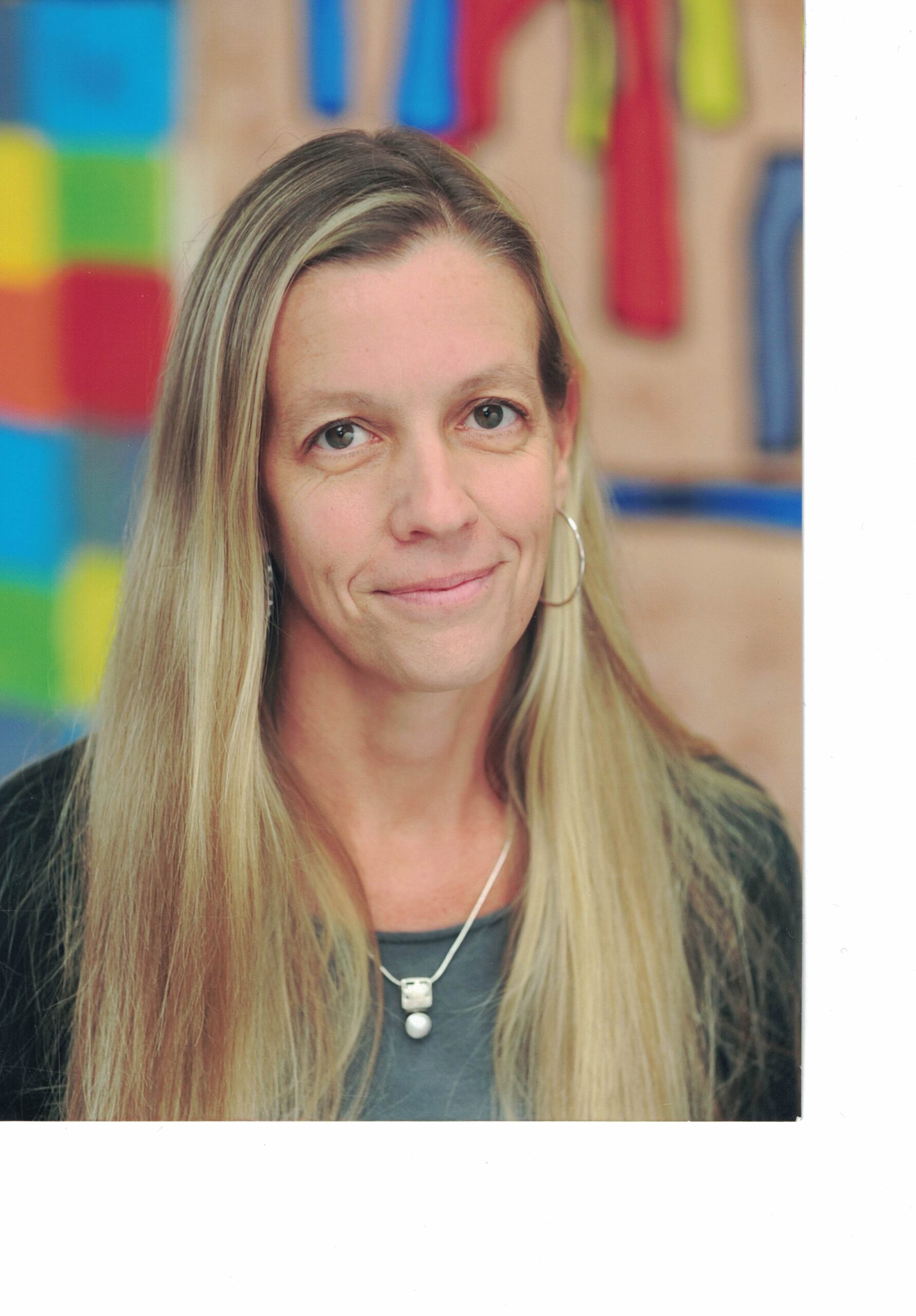 annabeth color photo | The Montessori Institute of San Diego